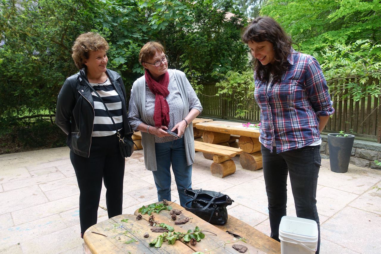 Britta Stark und Sylvia Lehmann in der Kindernachsorgeklinik in Bernau