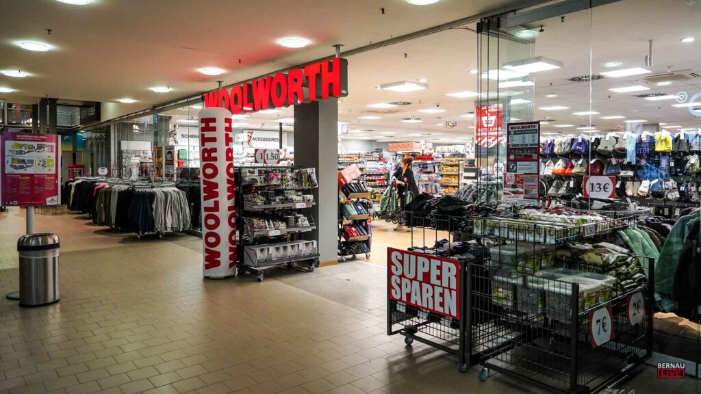 Woolworth eröffnet Store in der Bahnhofs-Passage Bernau